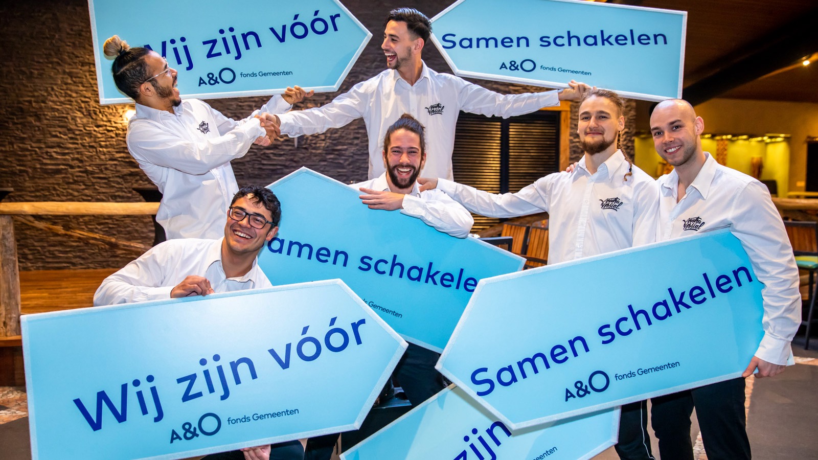 Sign Jugglers zorgen voor volle bak aandacht op jouw signing